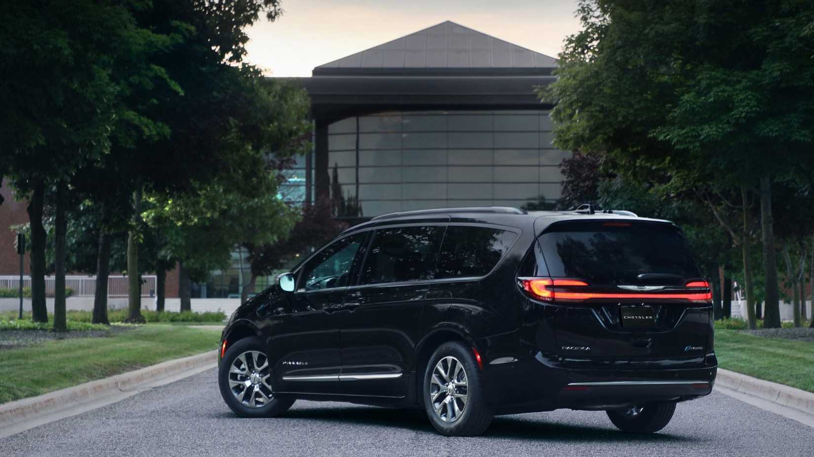 La minivan más eficiente de Estados Unidos ahora que la Pacifica PHEV ...